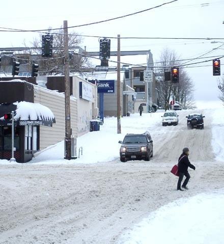 UPDATE Snow plowing continues, no major power outages | Westside Seattle
