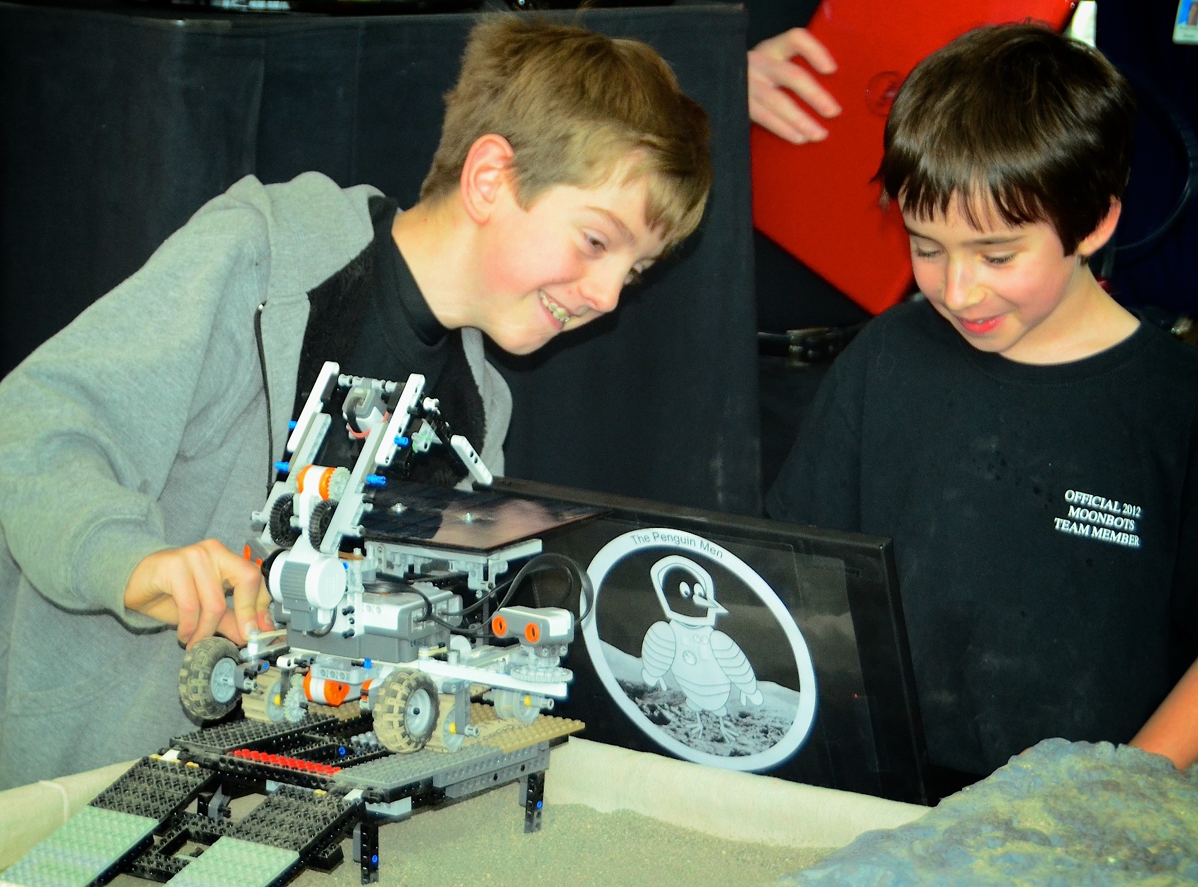 West Seattle boys built a moonbot to compete in the Mindstorms ...